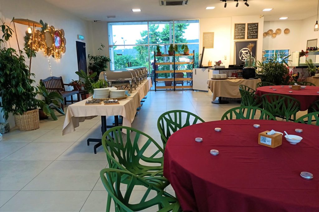 Sandakan Food: Top 16 Must-Try Restaurants in Sandakan | The Simple ...